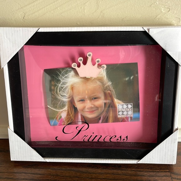 Sixtrees | Accents | Sixtrees Black Princess Picture Frame With Pink ...